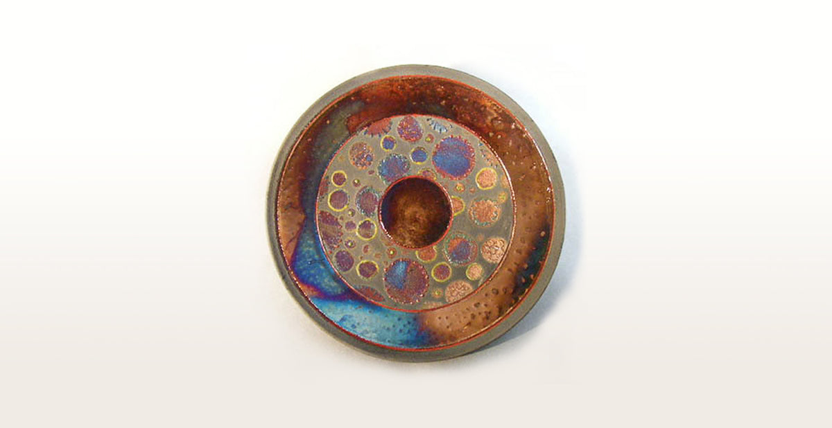 SPOT RAKU PLATE – River Craft Ceramics