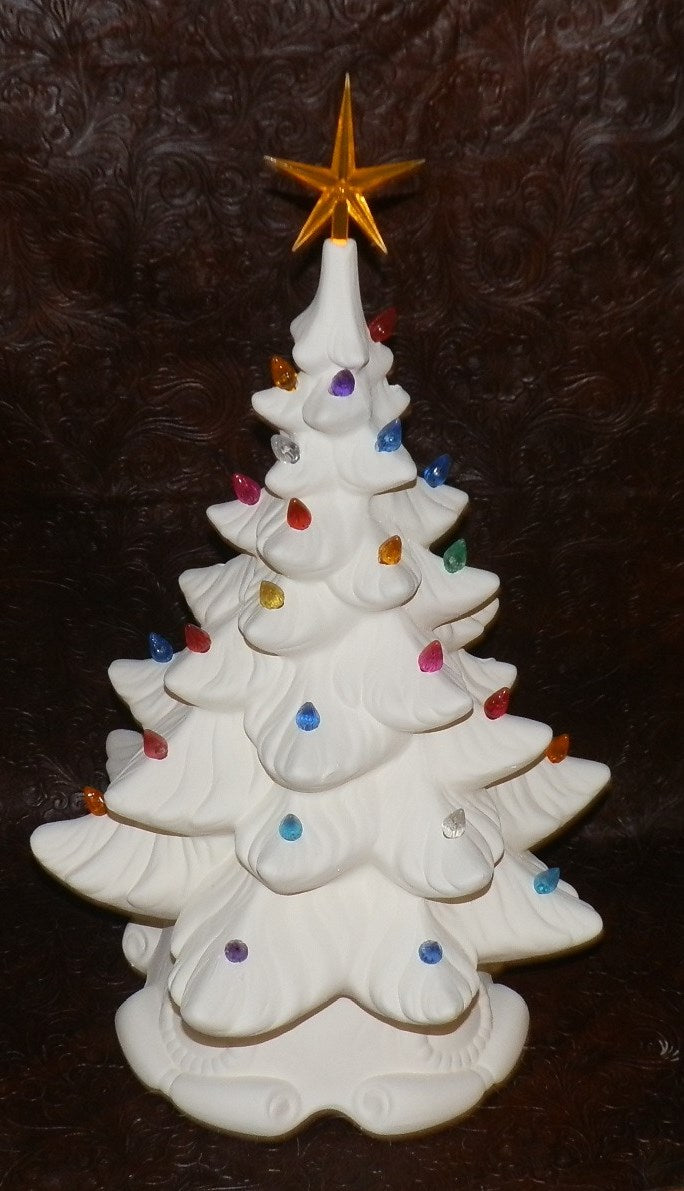 15" Atlantic Christmas Tree with Medallion Base – River Craft Ceramics